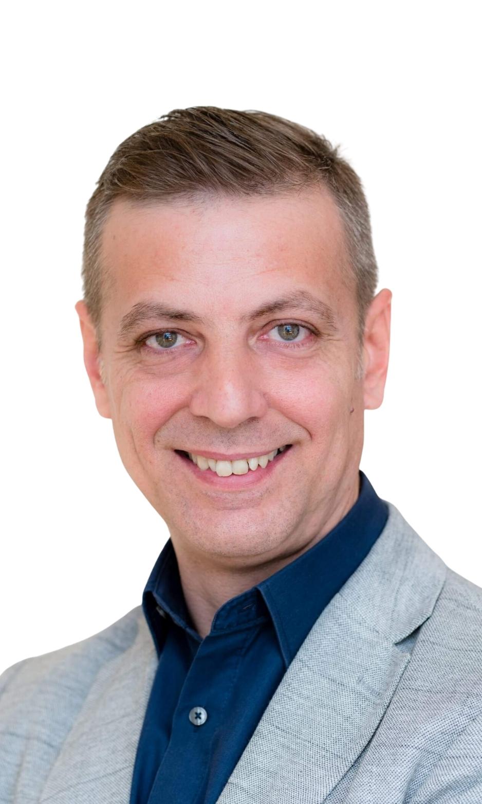 Adrian Voinea – Numerolog | Numerologie Consultatii 2024